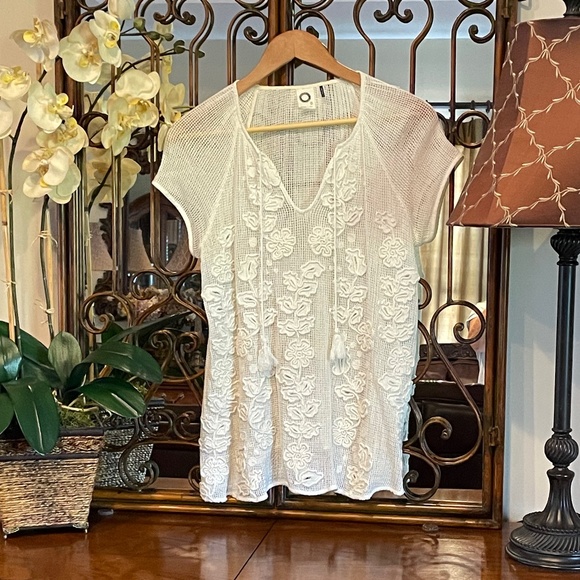 Anthropologie | Tops | Anthropologie Akemi Kin Embroidered Floral Lace ...